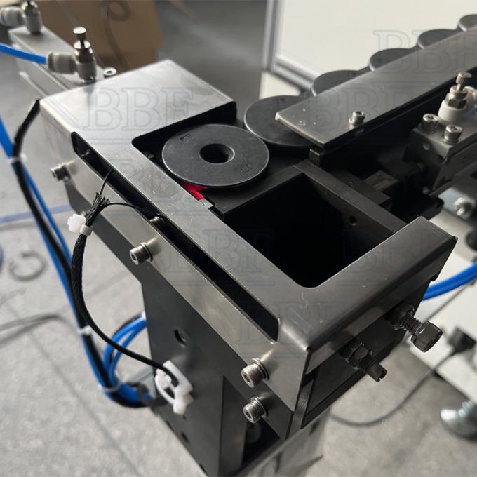 PLC Step Feeder Large Capacity Steady Speed Nuts Feeding Machine